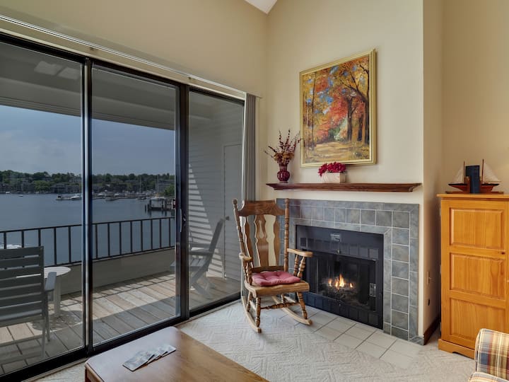 349 Edgewater Inn - Charlevoix