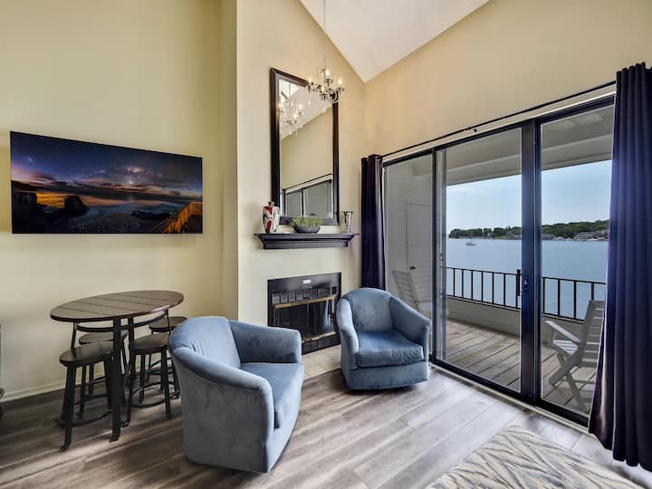 350 Edgewater Inn - Charlevoix, MI