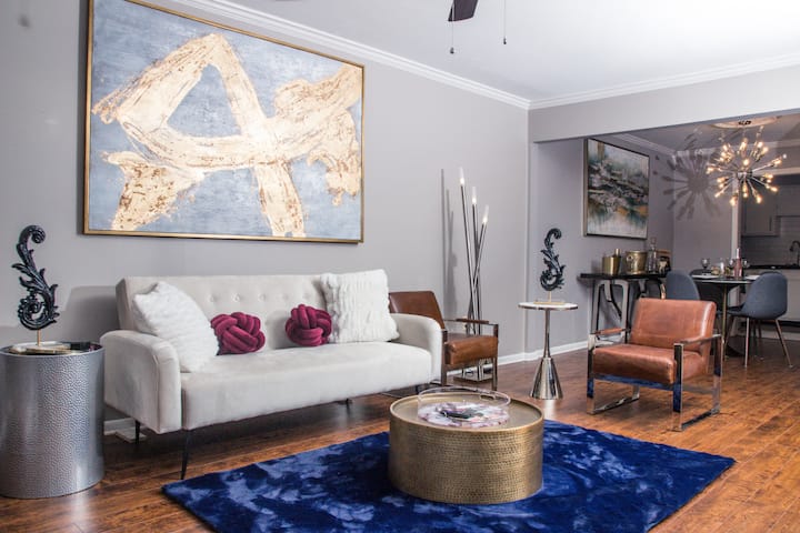 Modern Designer Condo Near I55 6 Months Min - 密西西比州