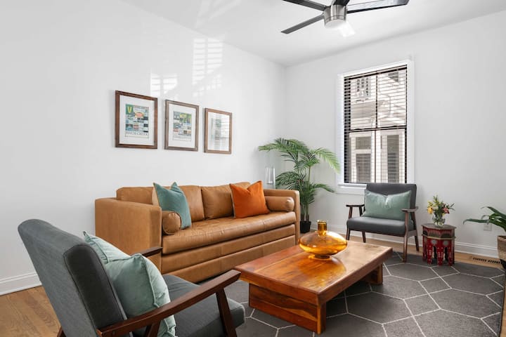 Corner Of King St! 3bd/3.5ba - Walk Everywhere! - Charleston, SC