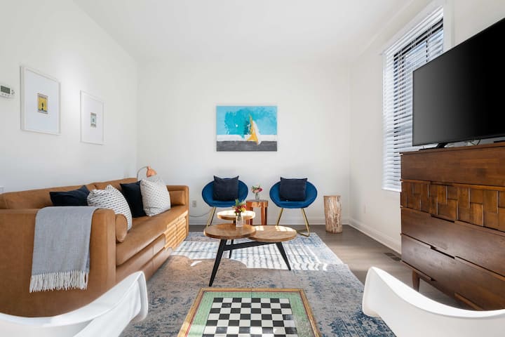 Downtown 3bd/2.5ba Steps To King Street! - Charleston, SC