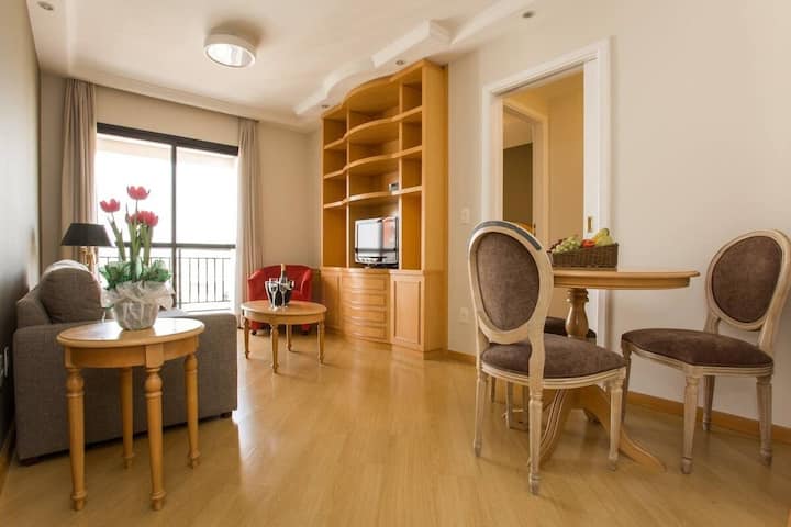 Apartamento Com Sacada Perto Shopping Ibirapuera - Moema