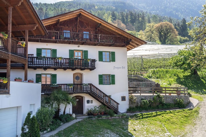 Ferienwohnung Brunjaunhof - Schenna