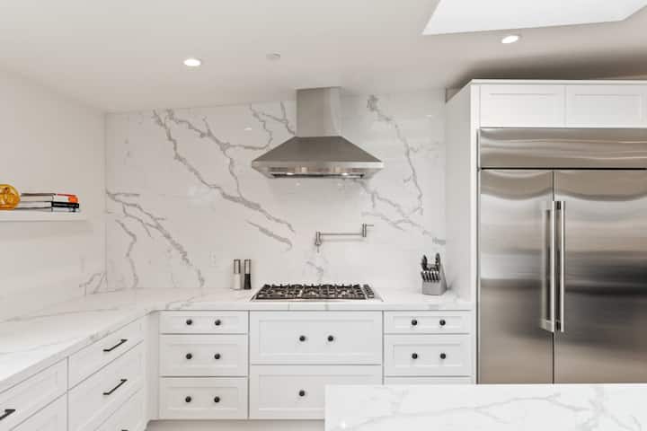 Pacific Jewel: Brand New Build With Views - Monterey, CA