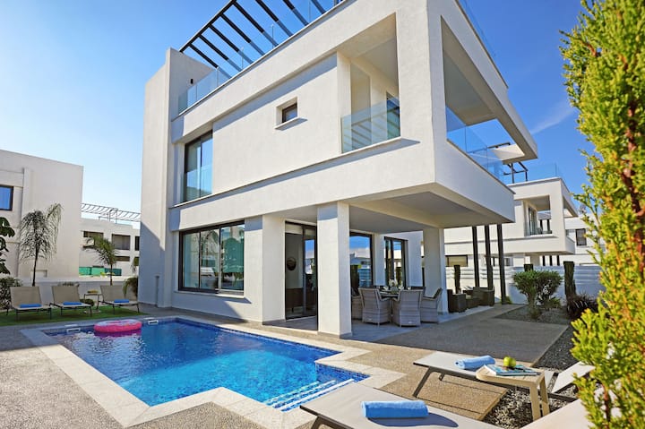 Villa Theresa - Sunrise Sea View - Protaras