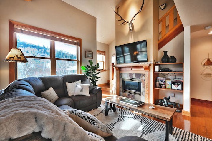 Spacious Greyhawk Townhouse! On Free Bus Route! - Deer Valley, UT