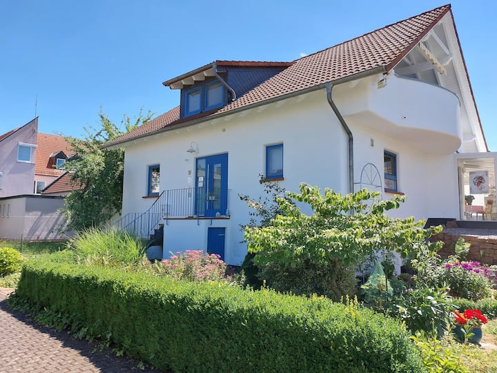 Ferienwohnung Mit Möbilierter Terrasse (Ferienwohnung Schneider) - Gladenbach