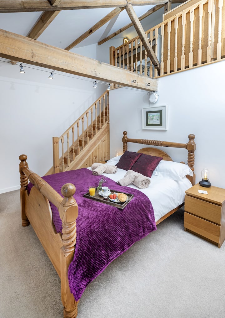 Moorside Farm | Family & Friends | Dogs | Walking - Grassington