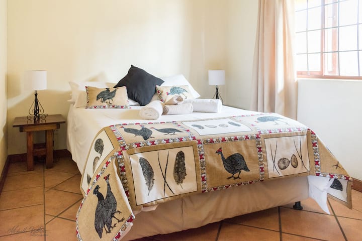 Impangele Lodge Chalet 02 - 1 Bedroom - Krugersdorp
