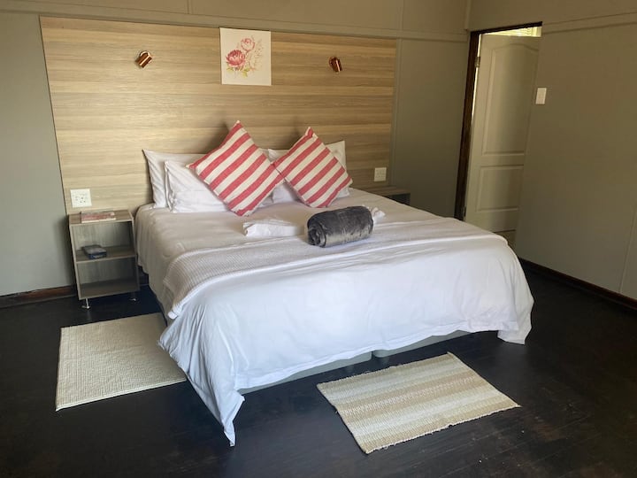 Eagles Nest 1 Family - Bushbuckridge