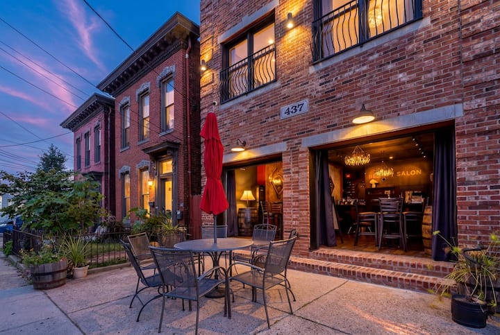 The Highball * Speakeasy Lounge & Retreat 6br 5ba - ルイビル, KY
