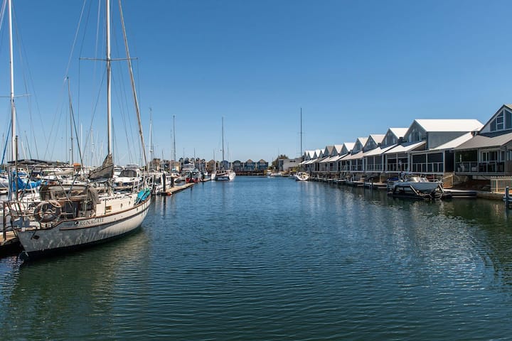 Ocean View Port Geographe - Peppermint Grove Beach