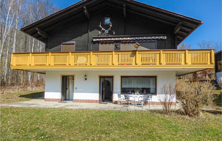 2 Bedroom Nice Apartment In Arrach - Arrach