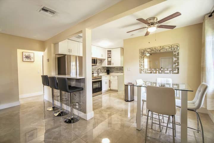 Enjoy South Florida From Updated 3br Vacation Home - Fort Lauderdale