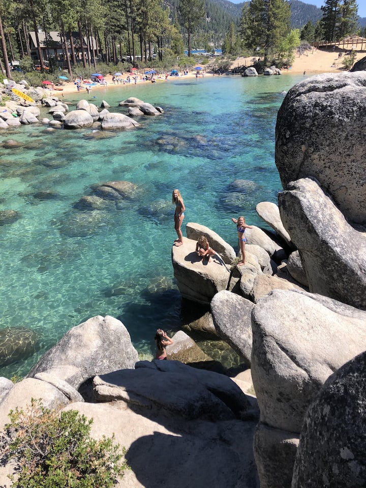 First Level Bunk Studio 5: Close To Everything! - Zephyr Cove, NV