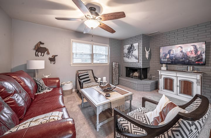 Western Reunion - 2br 1ba - Clean, Quiet, Safe - Lubbock