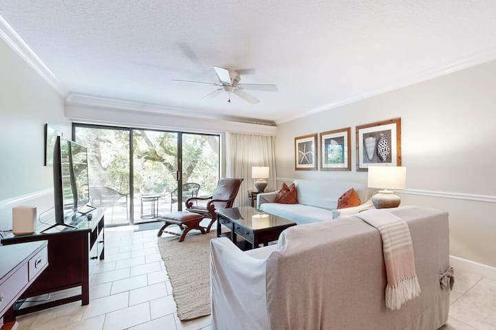 Updated 2br Water View With Patio & Pool - American Beach, FL