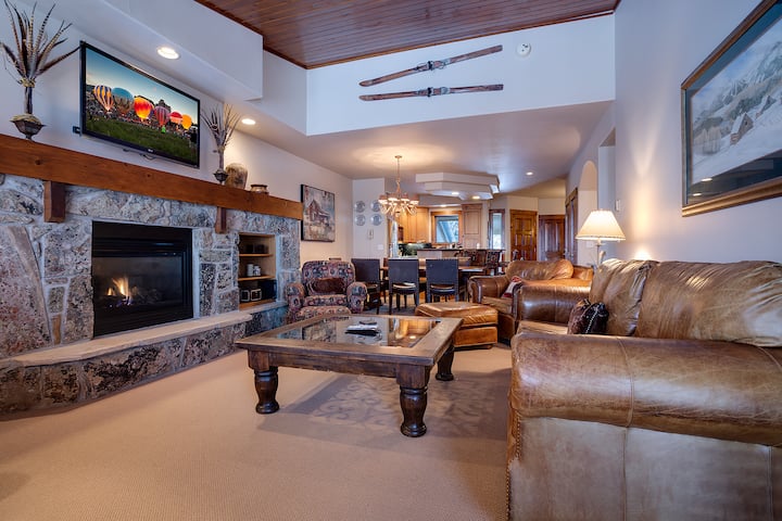 Ins02 | Amazing Views | On Mtn | Winter Shuttle - Steamboat Springs, CO