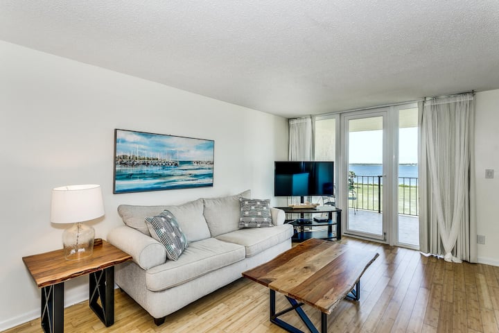 Beach And Bay Views At Santa Rosa Dunes! - Gulf Breeze, FL