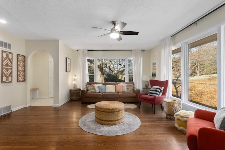 Boho 3 Bed Quiet Neighborhood Easy Hwy Access - Shawnee, KS