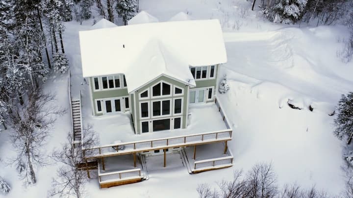 Spacious Lakeview Chalet - Humber Valley Resort - Pasadena