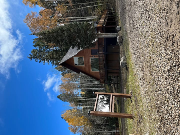16 Whispering Pines- Newly Updated Beautiful Views - Red River, NM