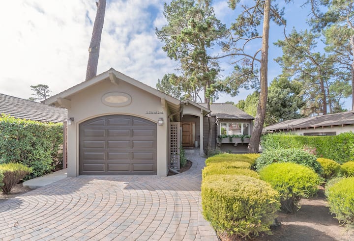 3834 Torres Pines By The Sea ~Walk To Town & Beach - Carmel-by-the-Sea, CA