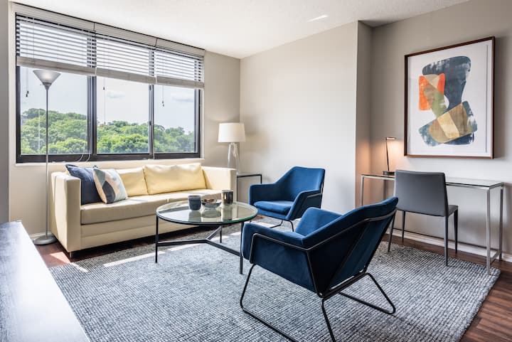 White Plains Two Bed With Luxury Amenities - White Plains, NY