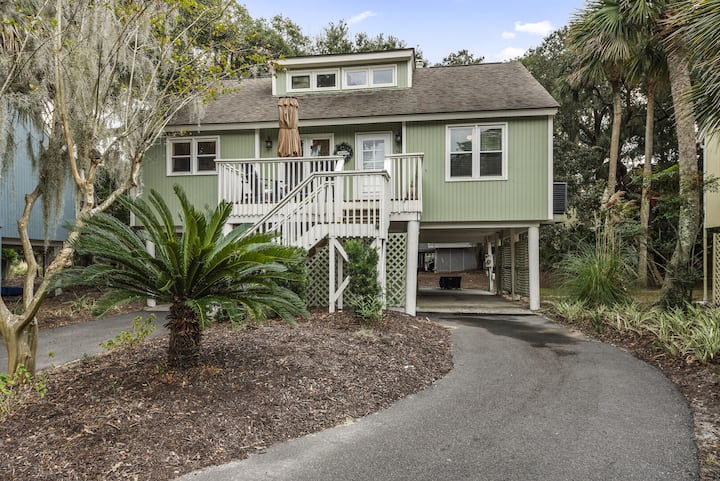 Bright Cottage! Sleeps 8! - Seabrook Island, SC