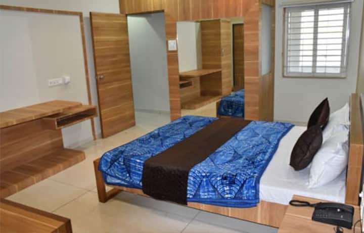 Deluxe Room - Bhavnagar
