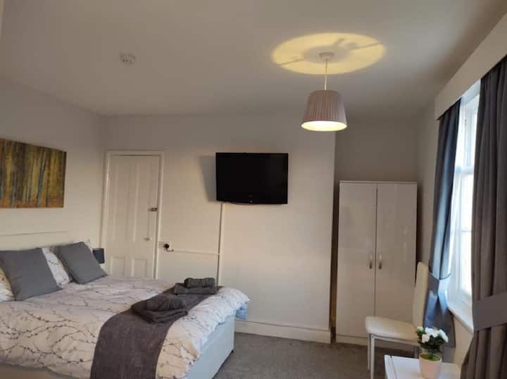 Large Quad Room With Ensuite - Scarborough