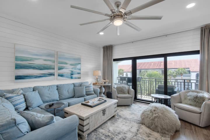 Private Beach! Community Pool! Sleeps 6/wifi - Grayton Beach, FL