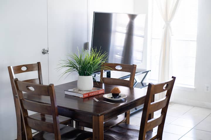 102, Ocean Side, Laundry, Desk, Backyard - South Padre Island