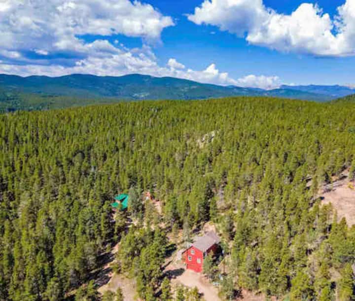 Hot Tub, Game Room, Trails - Arapaho Forest Lodge - Nederland, CO