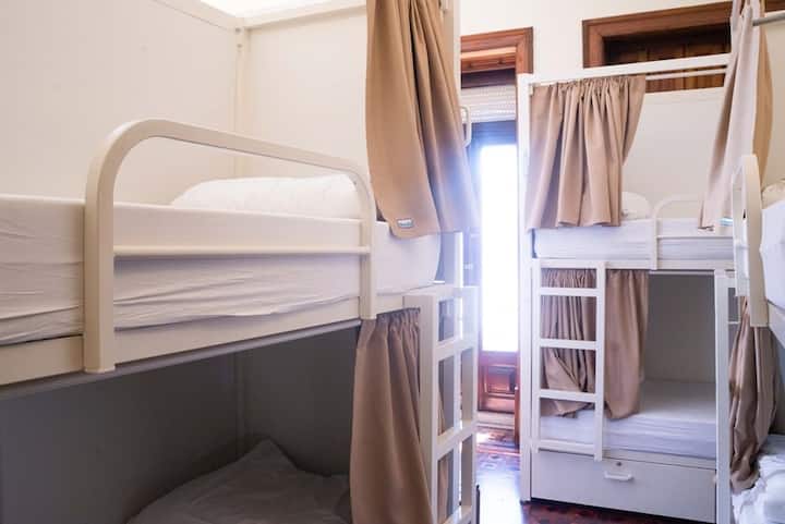 Private 10 Bed Dorm Sant Jordi Hostels - Lisbon