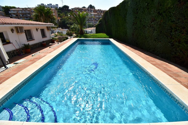 5 Bedroom Villa Private Pool Near Fuengirola Beach - Costa del Sol