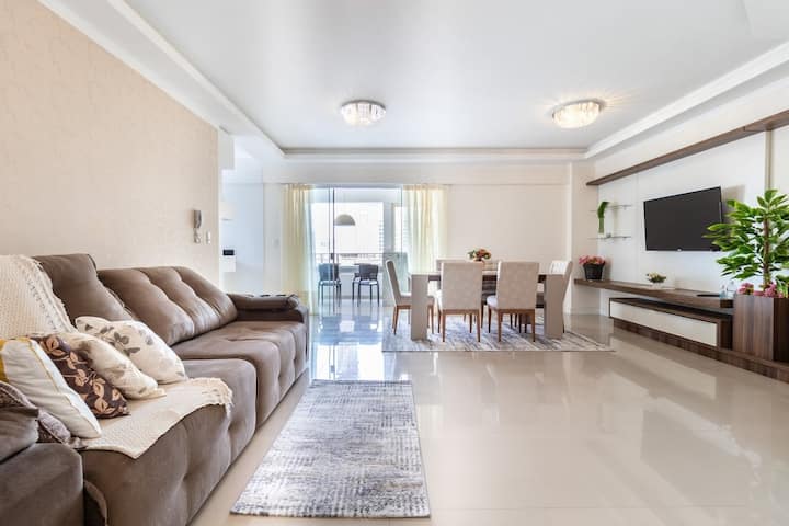 Central In Meia Praia, Balcony With Barbecue Grill - Pôrto Belo