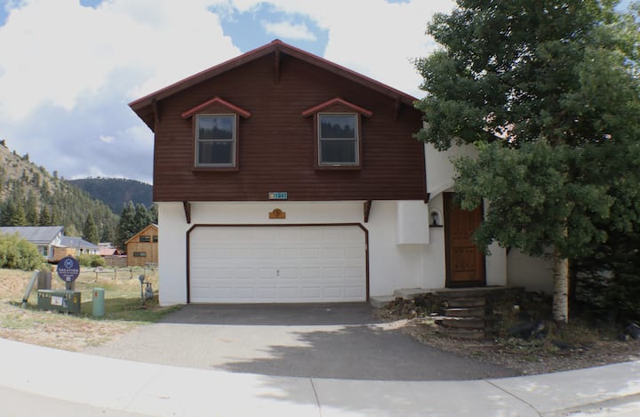 Caribel Trail Lodge - In Town - - Red River, NM