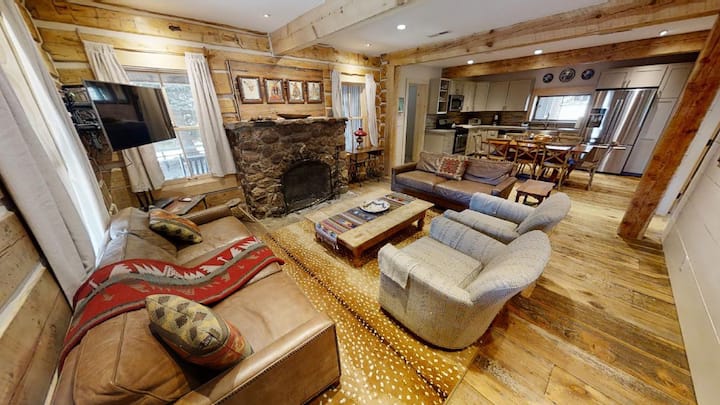 Chula Vista Cabin - In Town -  Pet Friendly - Red River, NM