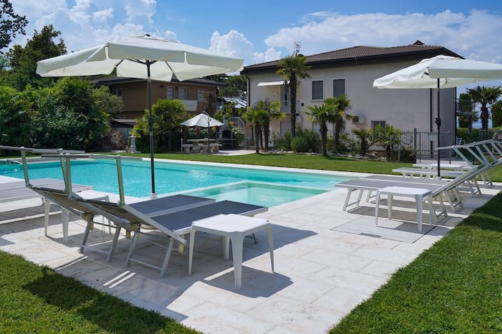 Appartement Dans Une Villa à Quelques Mètres Du Lac De Garde - Peschiera del Garda