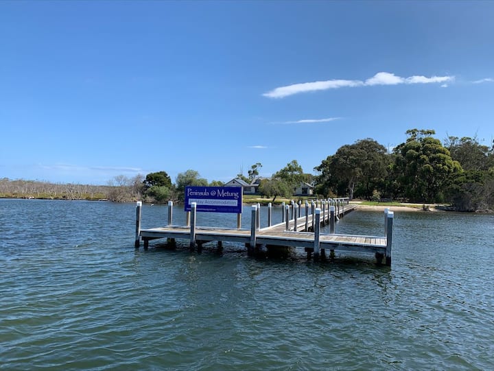 Peninsula @ Metung House (Access By Boat Only) - Metung