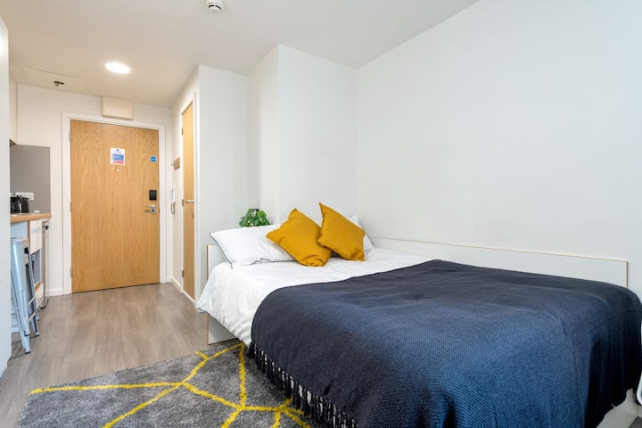 Student Only Studio At Merlin Heights Near Centre - Leicester