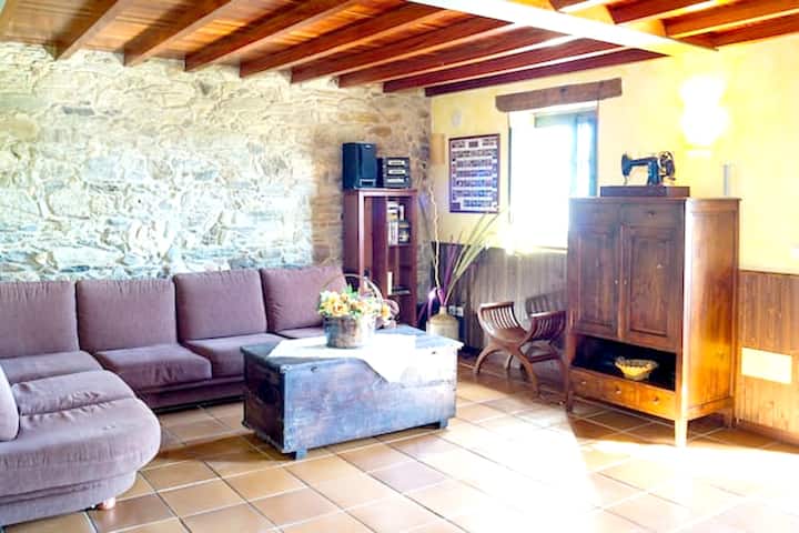 Villa Luxueuse à Outeiro - Piscine & Vue - Ares