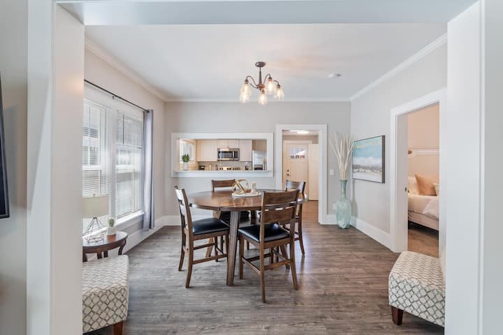 Charming Retreat: Walk To Downtown Cda & Park - Coeur d'Alene, ID