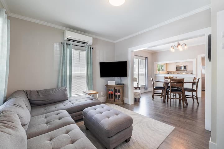 Charming Retreat: Walk To Downtown Cda & Park - Coeur d'Alene, ID