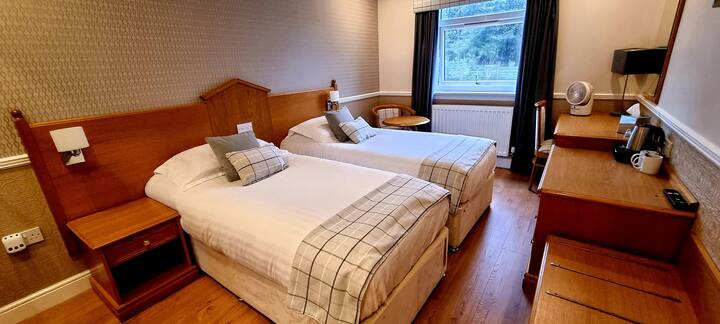 Standard Twin Ensuite At Mill & Brae - Paisley