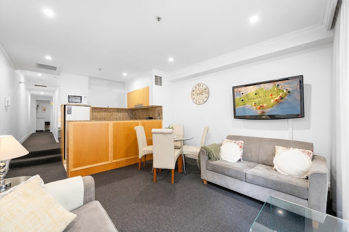 Circular Quay 2 Bed Apt. Wifi, Air Con. - Sydney