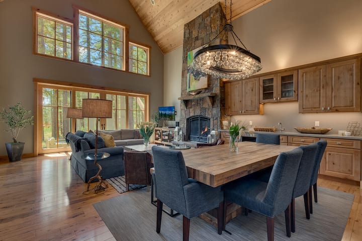 Truckee Treasure Gray's Crossing-hot Tub & Pet Ok - Truckee, CA