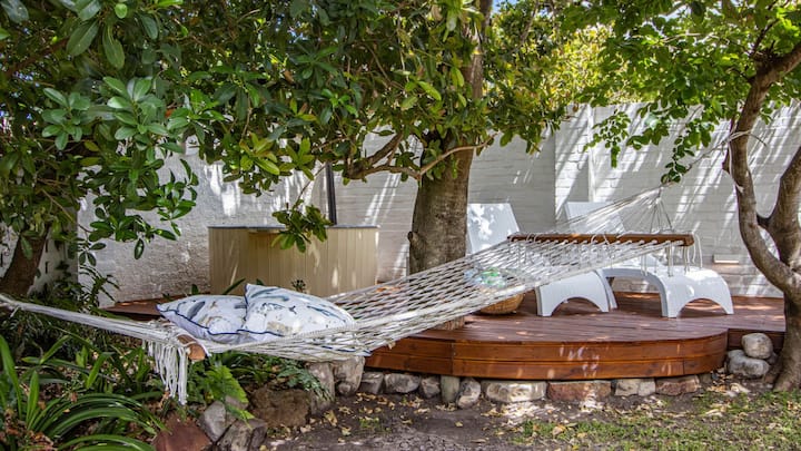 Mooinooientjie | Langbaai Beach | Hot Tub - Hermanus