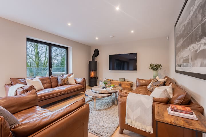 Beech Rock - Boutique, Luxury Home With Hot Tub! - Bowness-on-Windermere